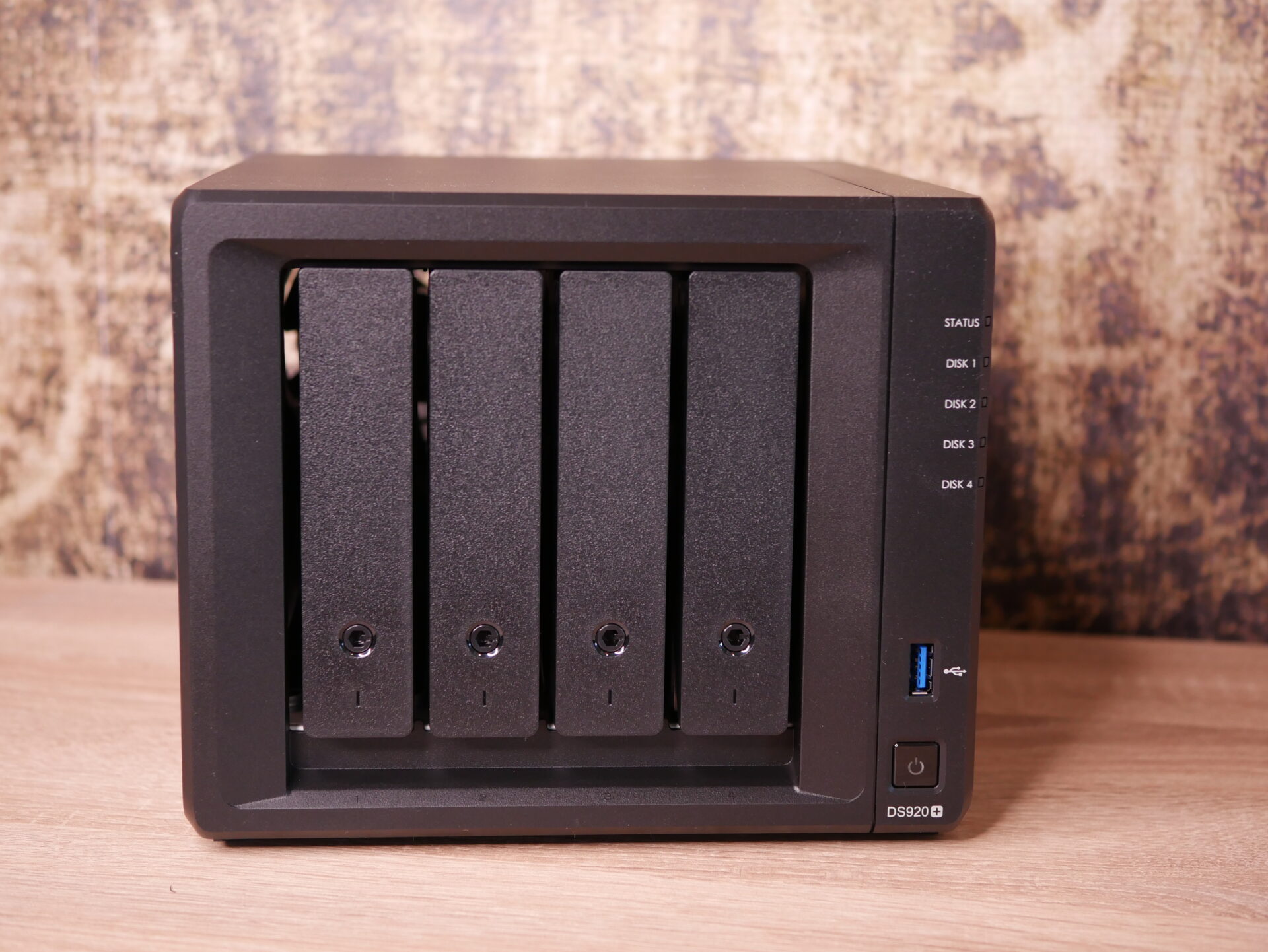 Die neue 4-Bay NAS Synology DS920+ im Test - InternetderDinge.blog